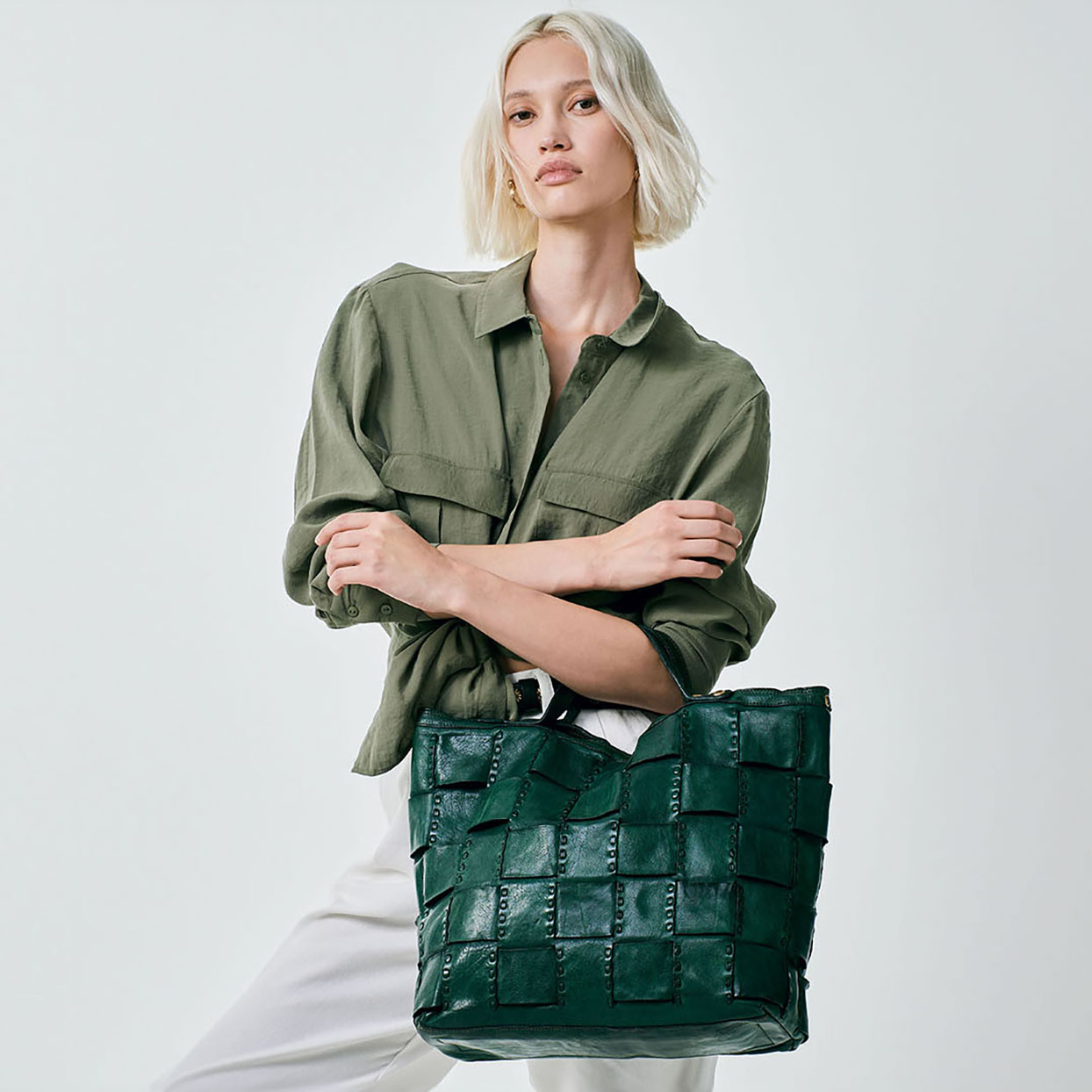 Campomaggi Official Shop | Leather Bags Made in Italy